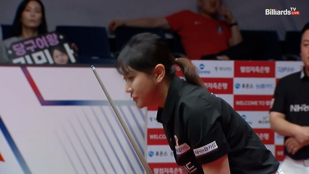 다음스포츠 | 오늘은 김민아의 날!!인사하느라고 허리가 아픕니다[웰컴저축은행 PBA 팀리그 2R]