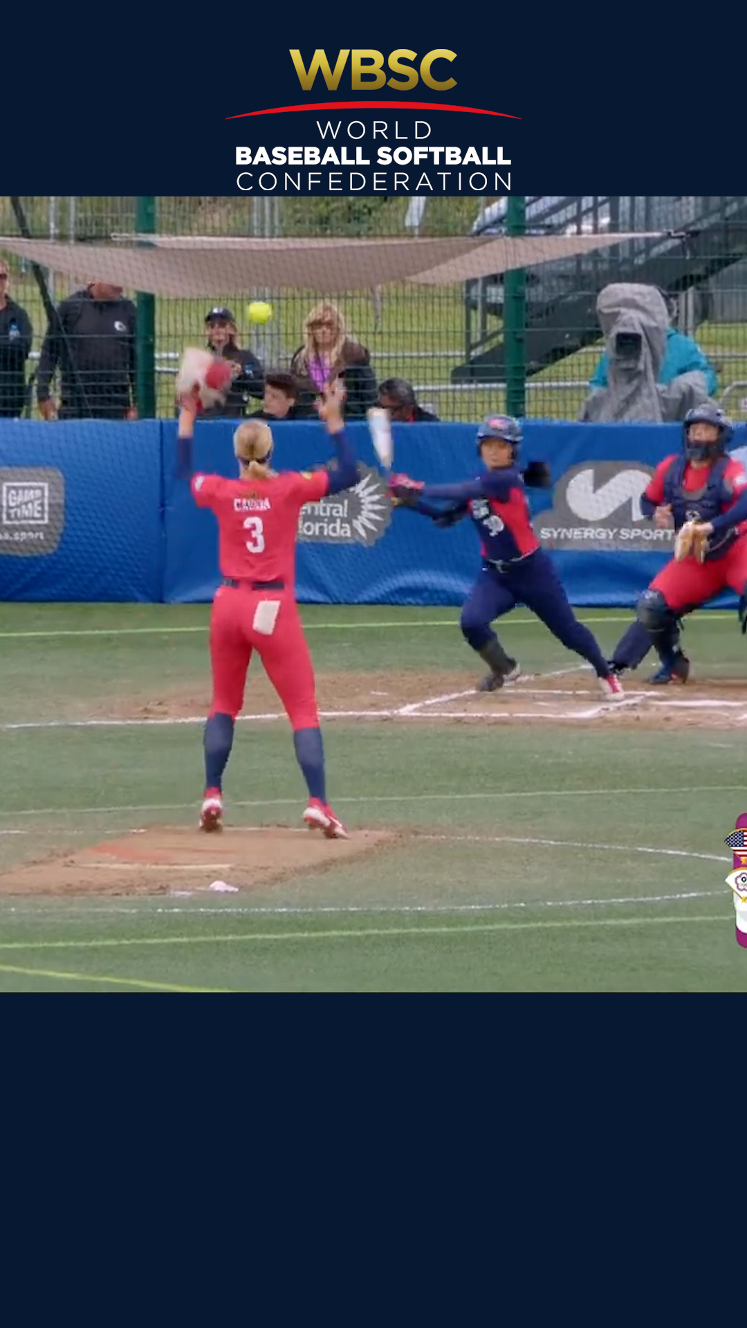 움찔! 반응속도 미쳐버린 미국 여자 소프트볼 국가대표팀 투수 #WBSC #세계야구소프트볼연맹 #여자소프트볼월드컵 #소프트볼 #야구 #여자소프트볼 #호수비 - 오늘의 숏 beta