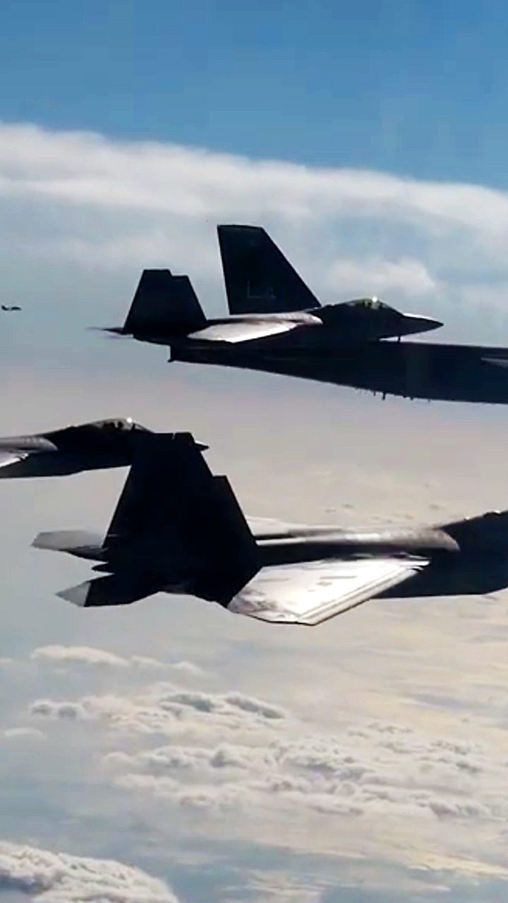 B-52H, F-22 동시 출격, 최강 전투기 떴다 한미, 고강도 맞대응 - 다음 루프