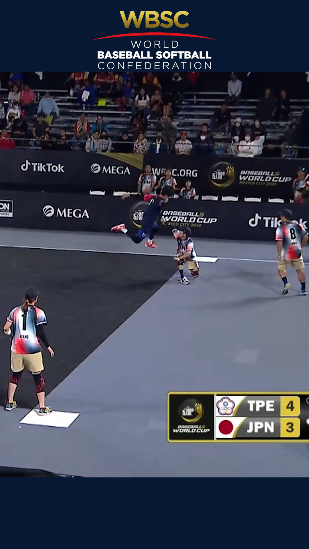 베이스볼5! 날아올라 태그는 피했는데..! #WBSC #세계야구소프트볼연맹 #베이스볼5 #주먹야구 - 다음 루프