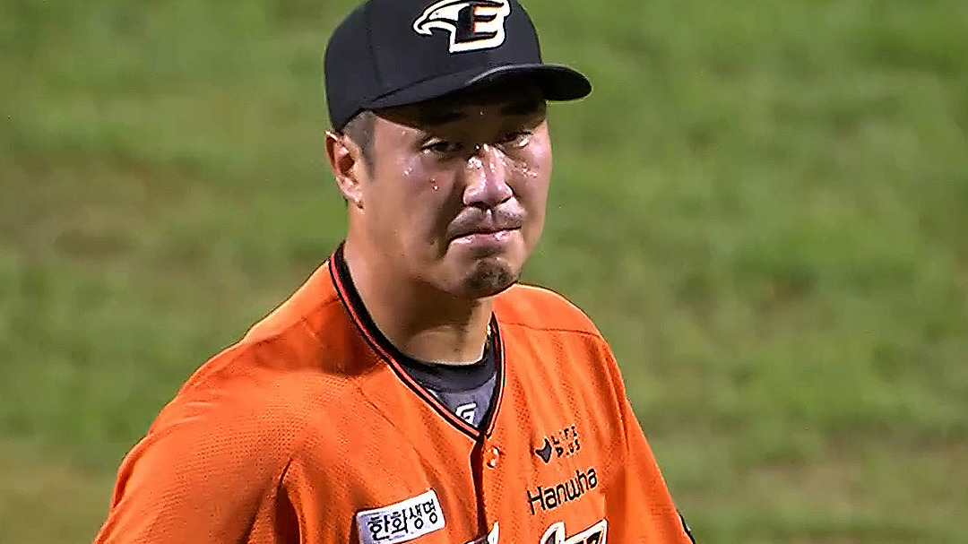 다음스포츠 | 장민재, KT 타선을 압도하는 KKK / 9회초