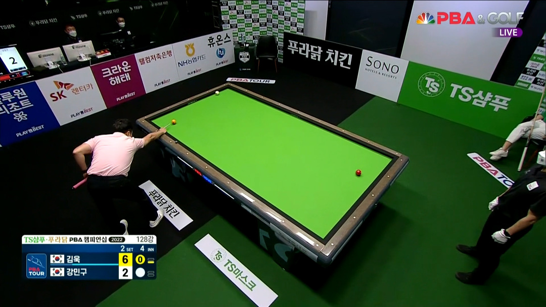 과감한 연속 뱅크샷 성공하며 경기를 지배하는 김욱[TS샴푸-푸라닭 PBA 챔피언십 2022] | 다음스포츠