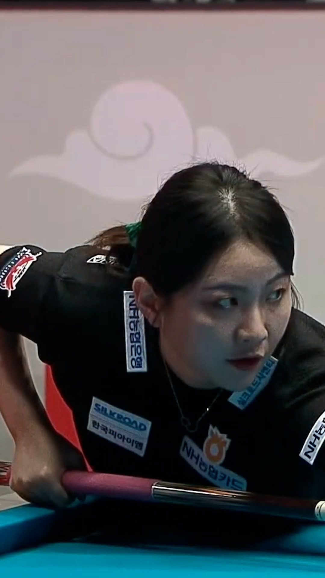 누가 끌어당겼어요 #당구 #김민아 #LPBA - 다음 루프