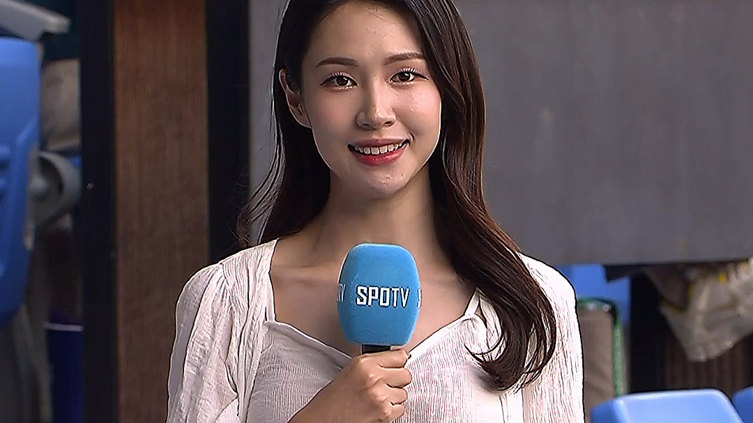 다음스포츠 | 장민지 아나운서, 경기 전 리포팅