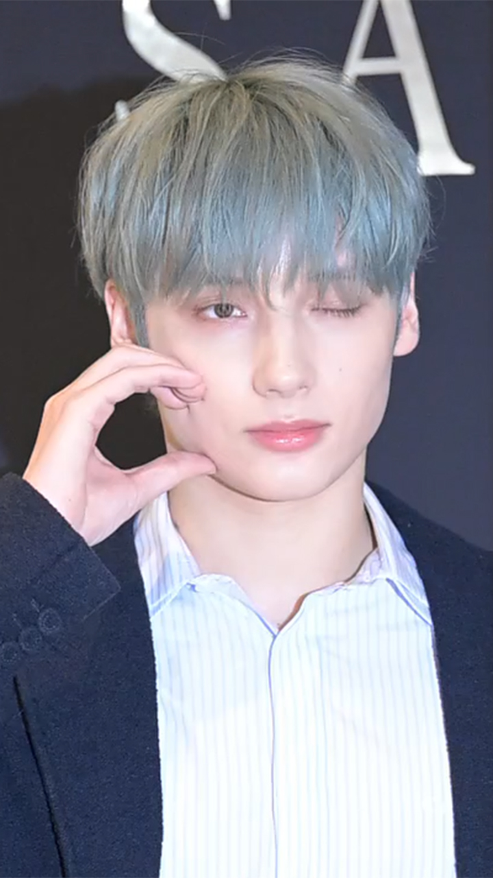 투모로우바이투게더(TXT) 휴닝카이 '플래시 세례에도 흔들림 없는 윙크' #투모로우바이투게더 #휴닝카이 ...